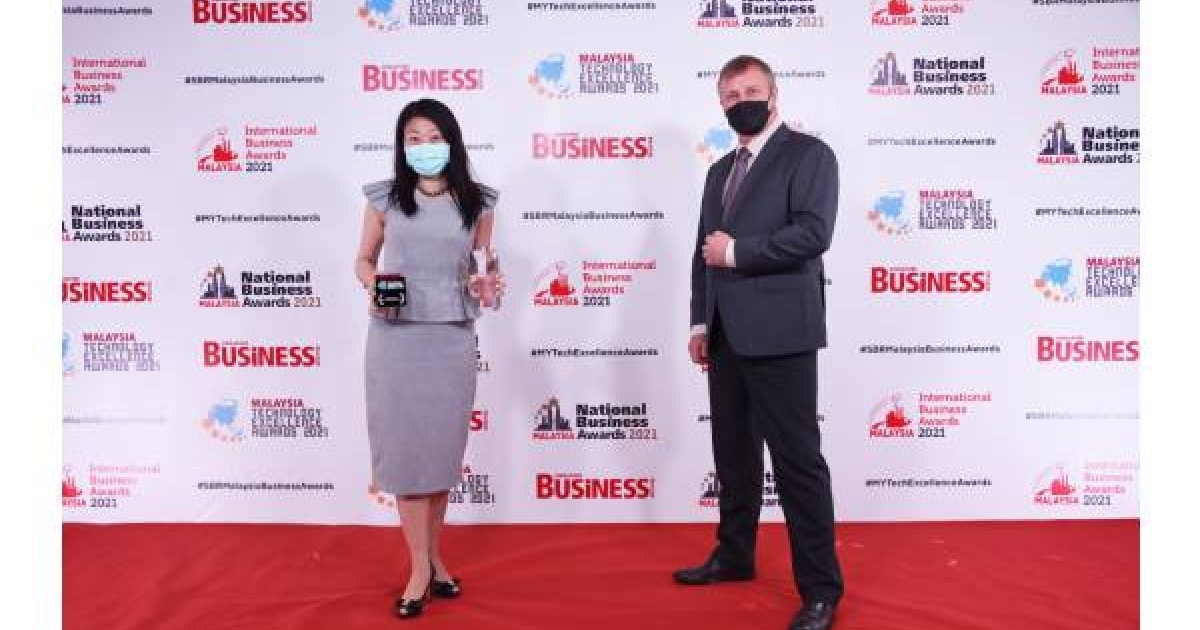 OCBC Bank (Malaysia) Berhad clinches two wins at the Malaysia Awards ...