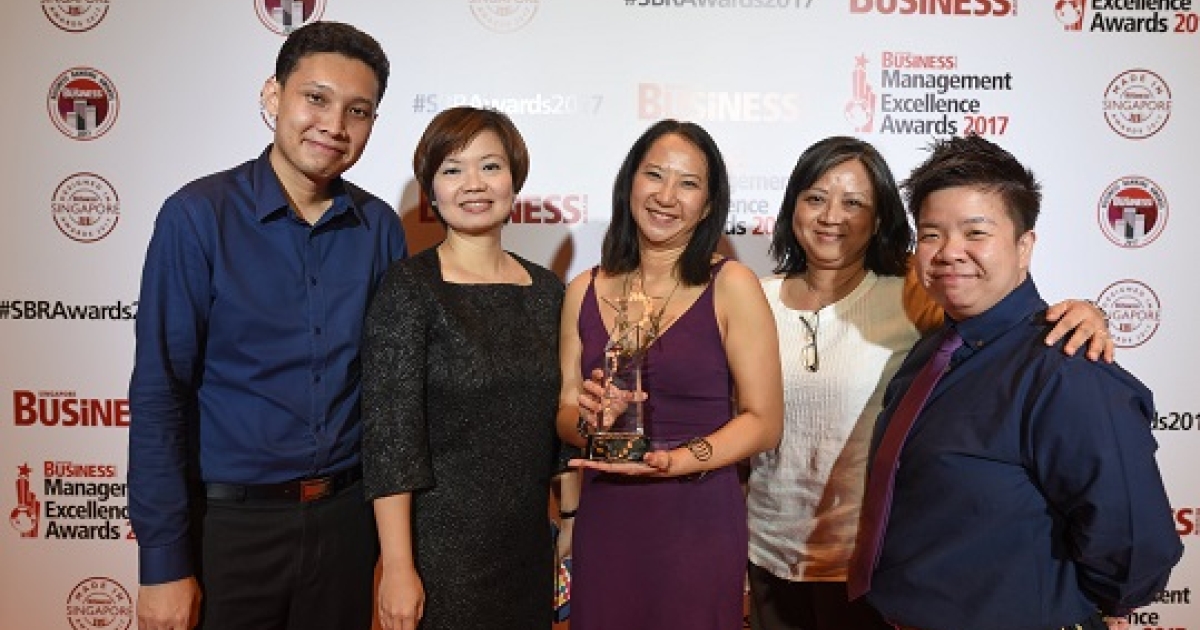 Angela Sim of Ence Marketing won Innovator of the Year - Business ...
