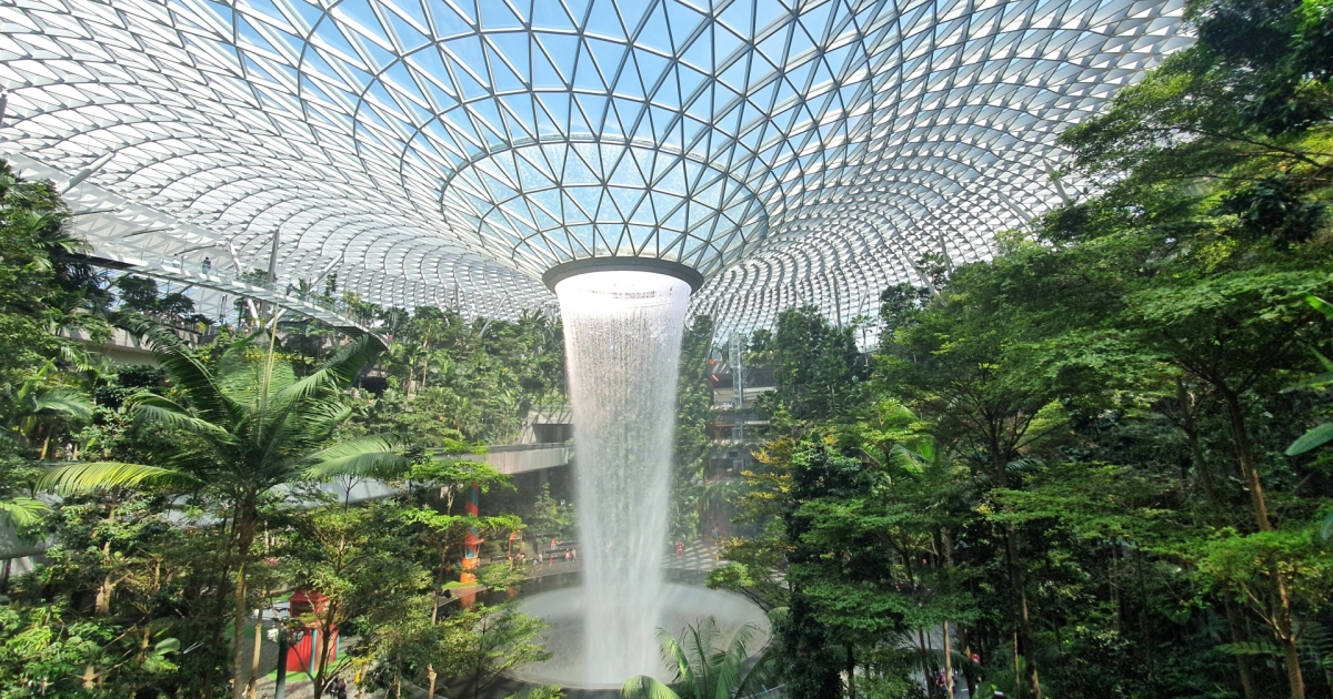 Singapore allows more foreigners to enter through automated lanes ...