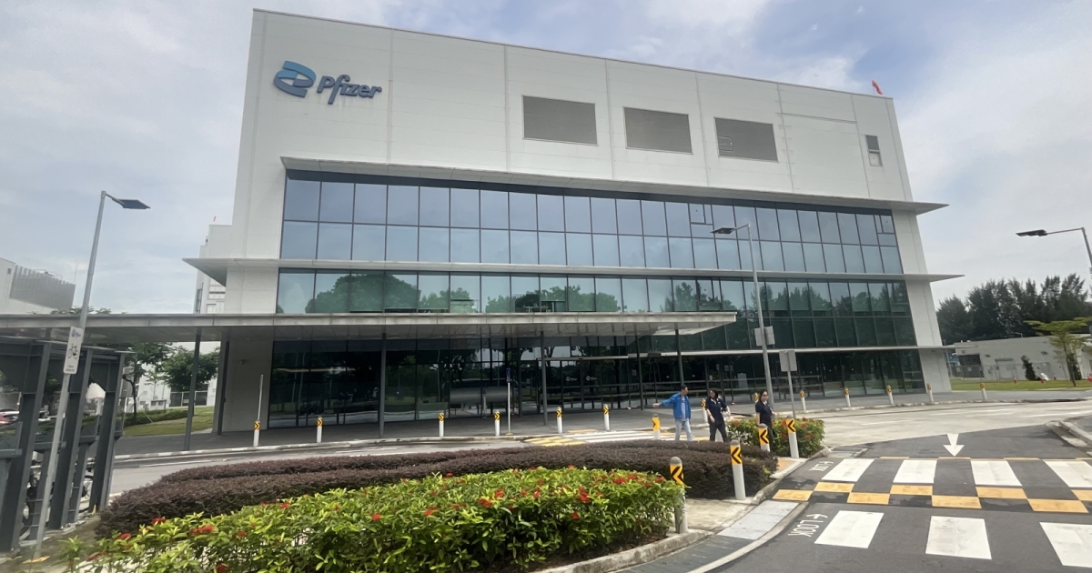 Pfizer unveils new $1b manufacturing facility in Tuas Biomedical Park ...